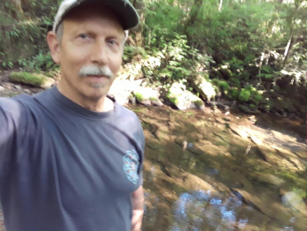 Viola, violí­n, y afán de compartir la música y el corazón